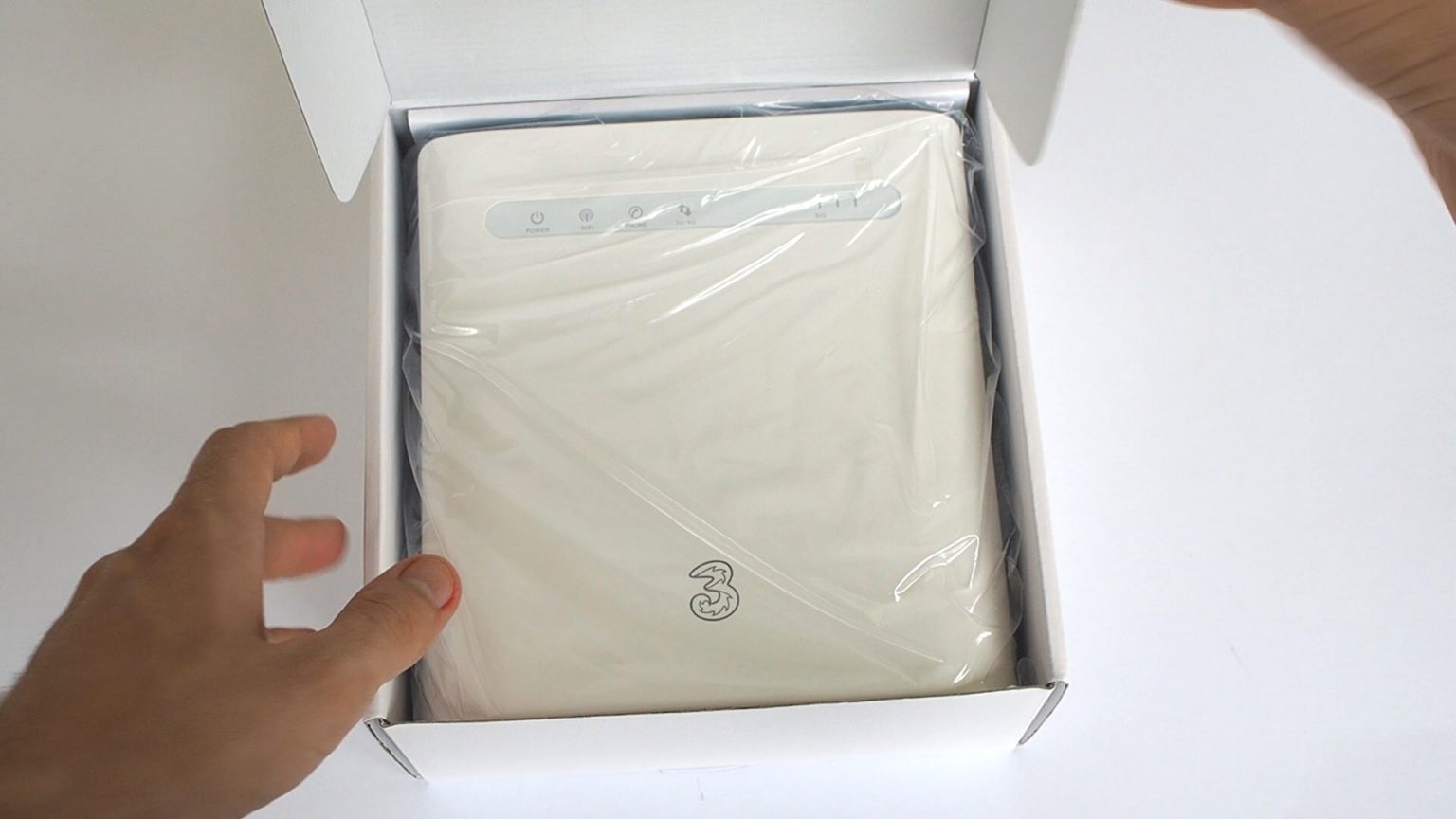 Three 4G Hub Review | Is Three 4G Broadband Any Good?