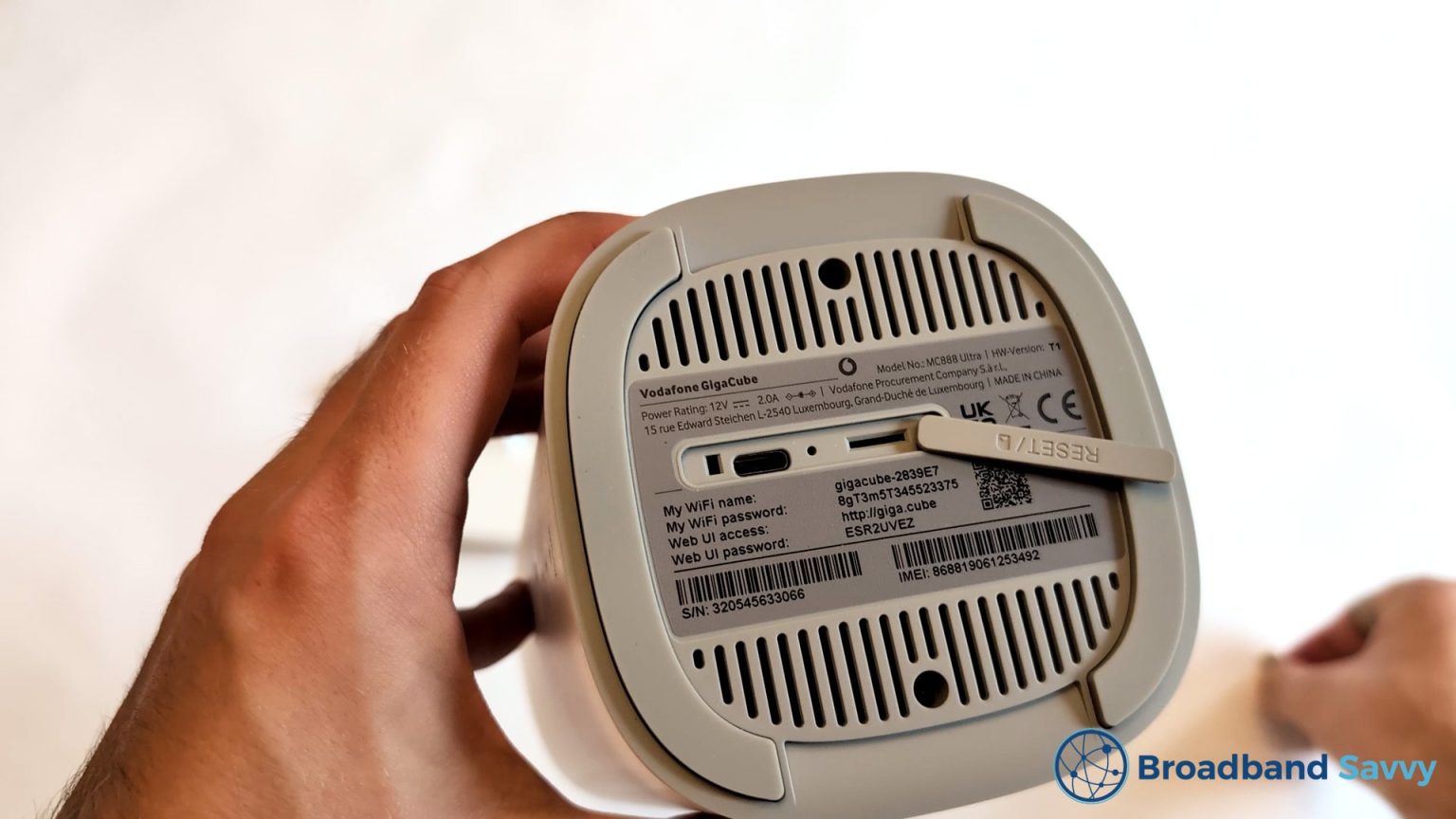 Vodafone GigaCube Review | 4G & 5G Home Broadband Router