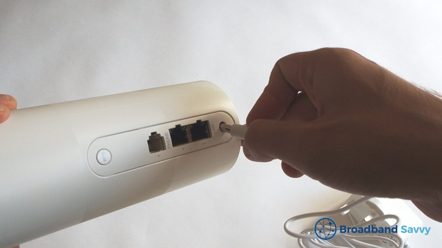 Three 5G Hub Review | Is Three 5G Broadband Any Good?