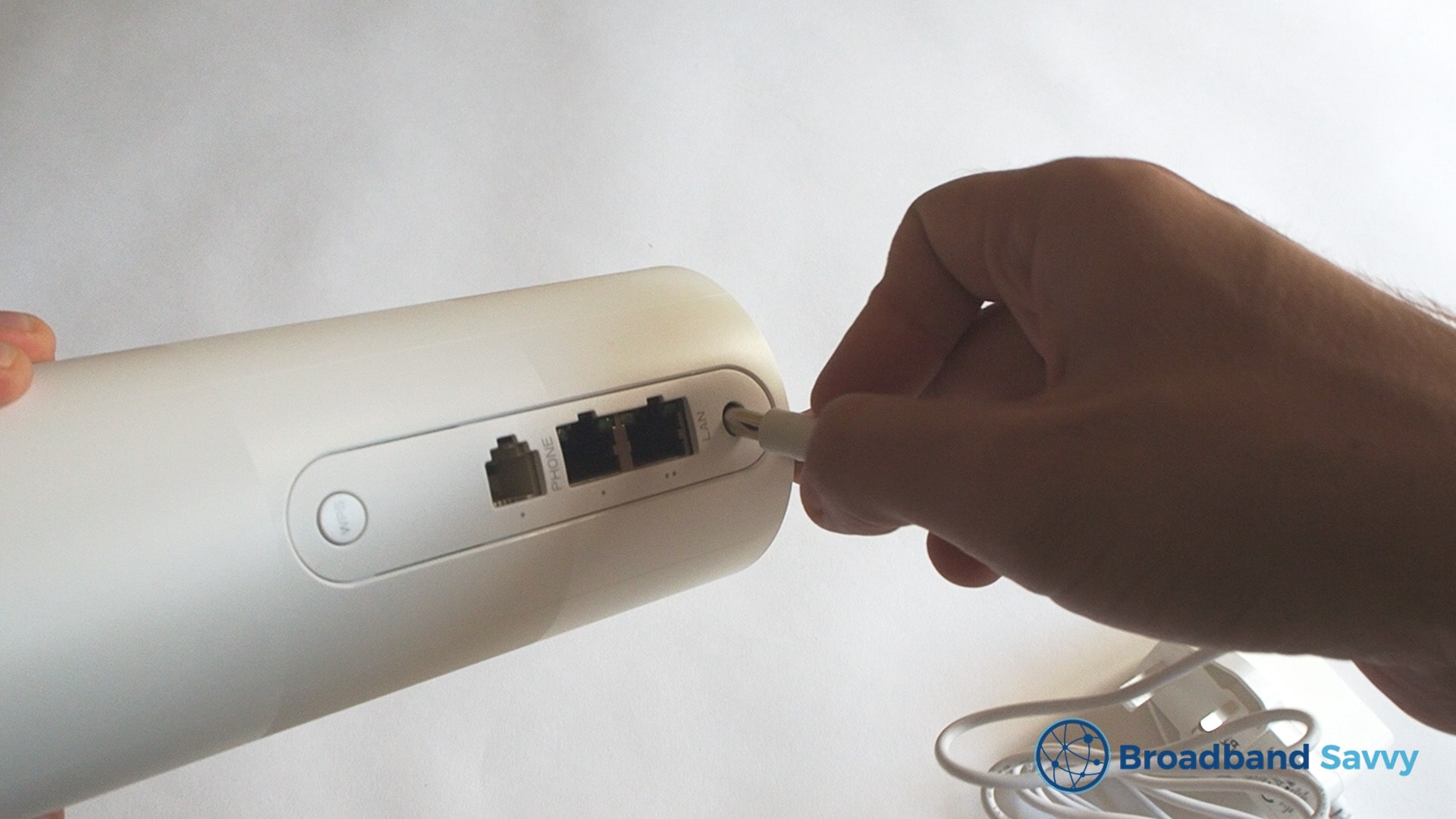 Three 5G Hub Review | Is Three 5G Broadband Any Good?