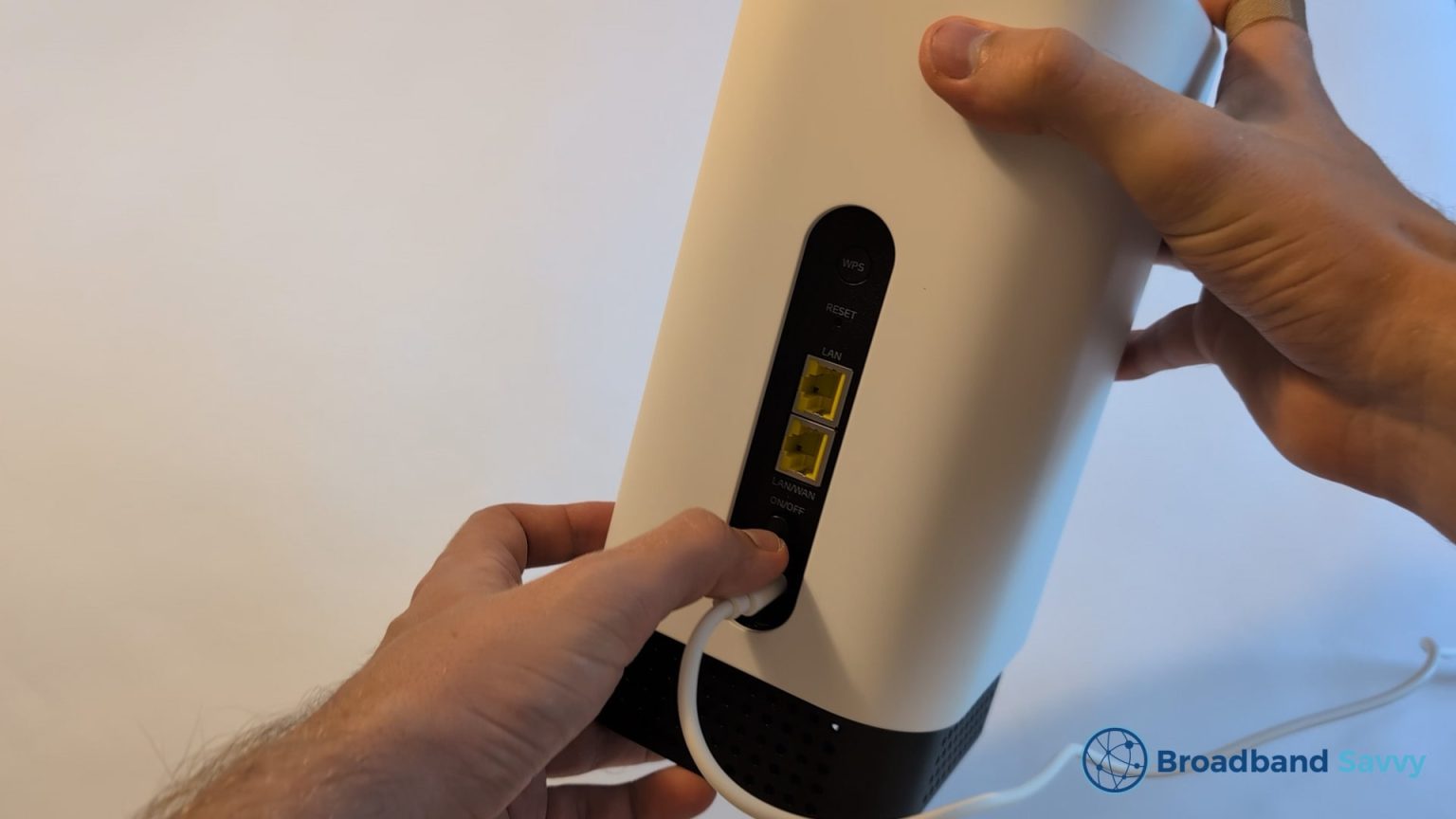 EE 5G Home Broadband Review | Smart 5G Hub WiFi Router