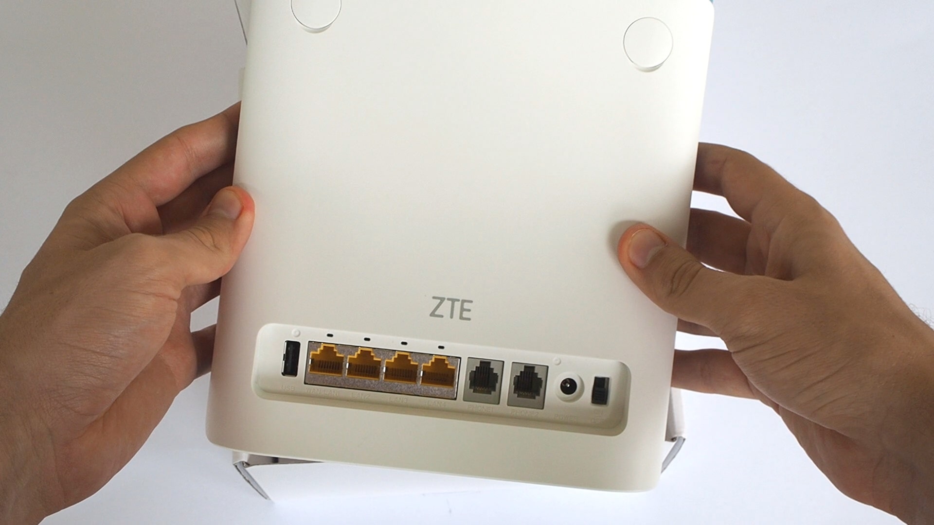 Three 4G Hub Review | Is Three 4G Broadband Any Good?